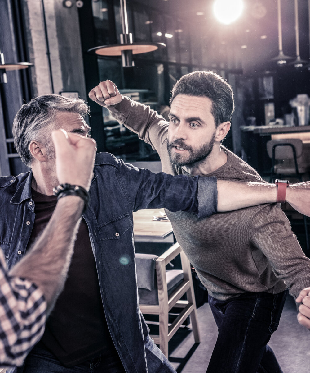 Can You Sue the Bar for Injuries Sustained in a Bar Fight? - Tomlinson ...