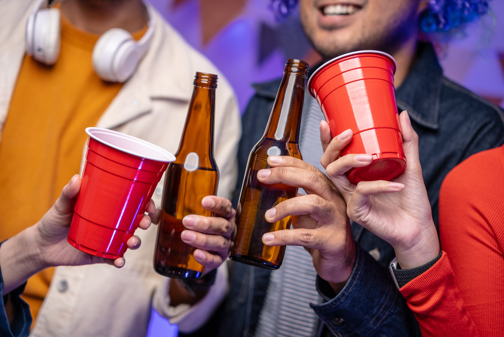 The Role of Alcohol in Bar Fight Personal Injury Cases - Tomlinson Law ...